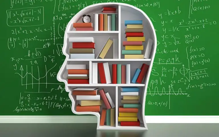 100 Family Interview Questions To Ask Your Relatives - GenealogyYou